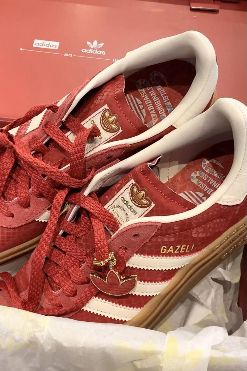[蛇年限定] Adidas Originals Gazelle 蛇鱗 紅白