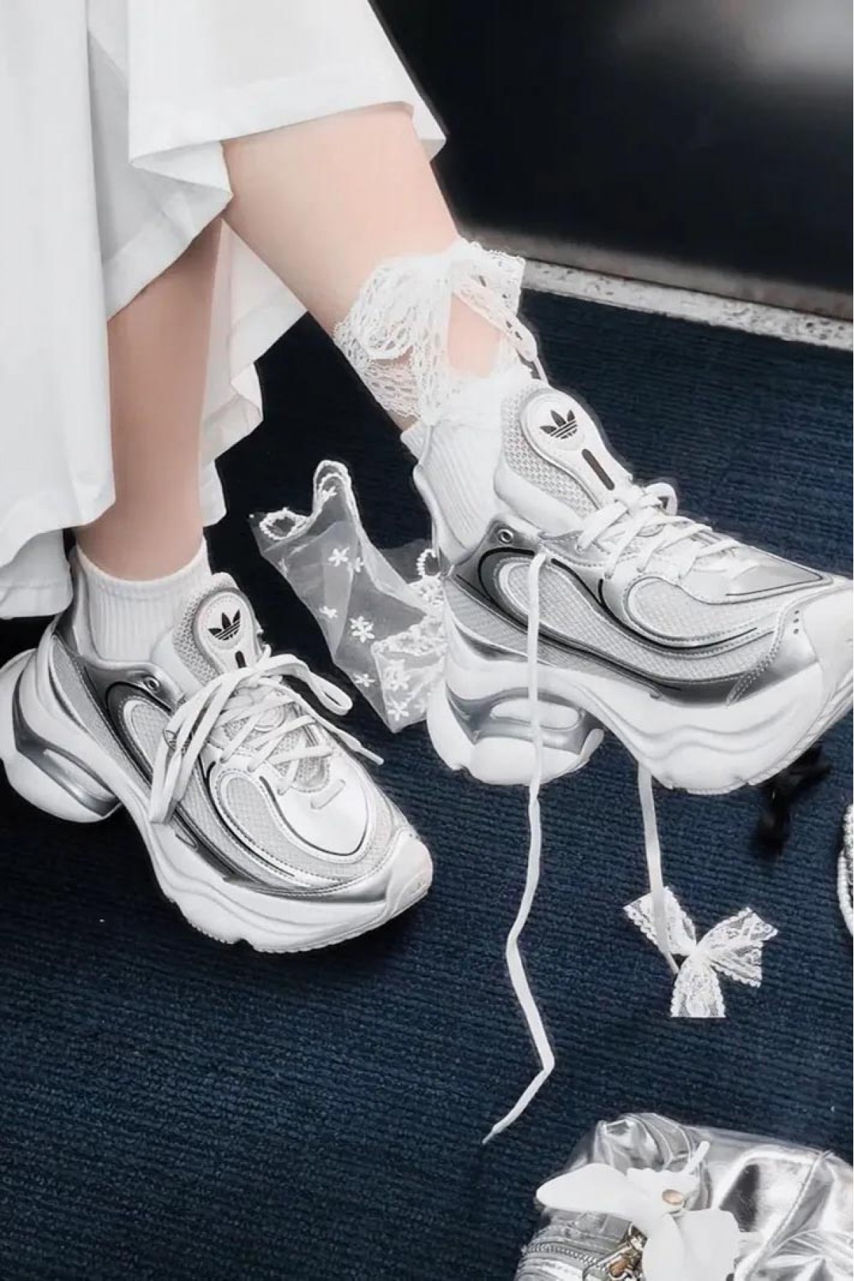 Adidas Ozvenuz 液態白銀 老爹鞋